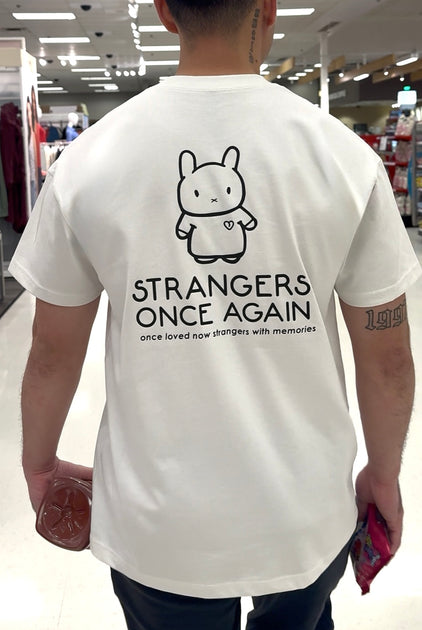 Strangers again (LIMITED EDITION) – Untold Love